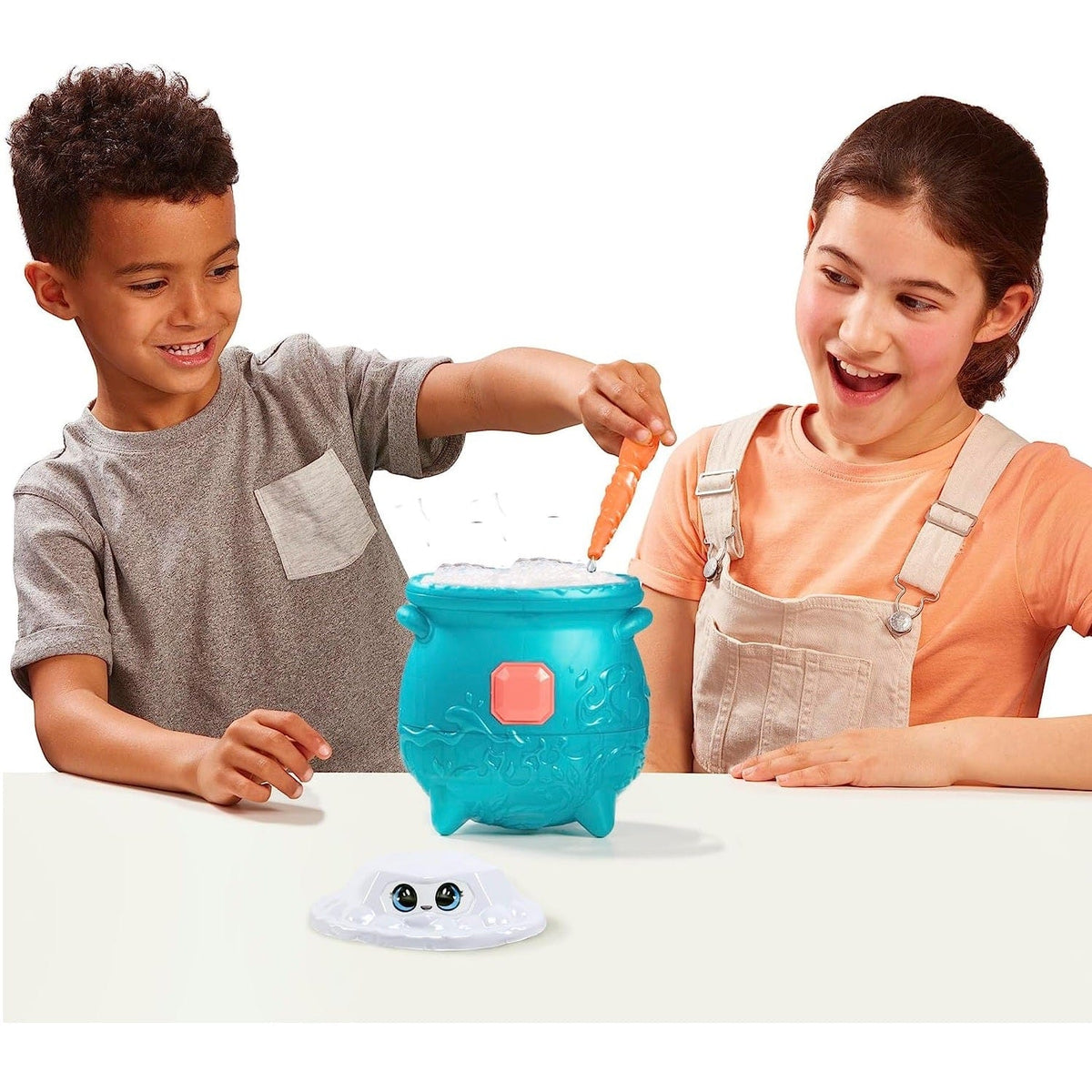 Magic Mixies Magical Gem Surprise Cauldron – Water Magic
